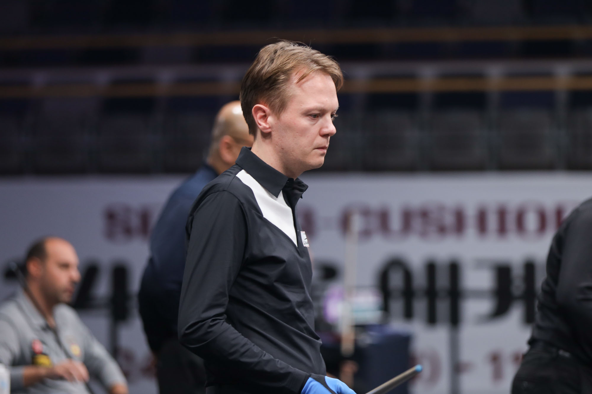 Topdag voor Jun Tae Kim, pechdag voor Glenn Hofman | Driebanden